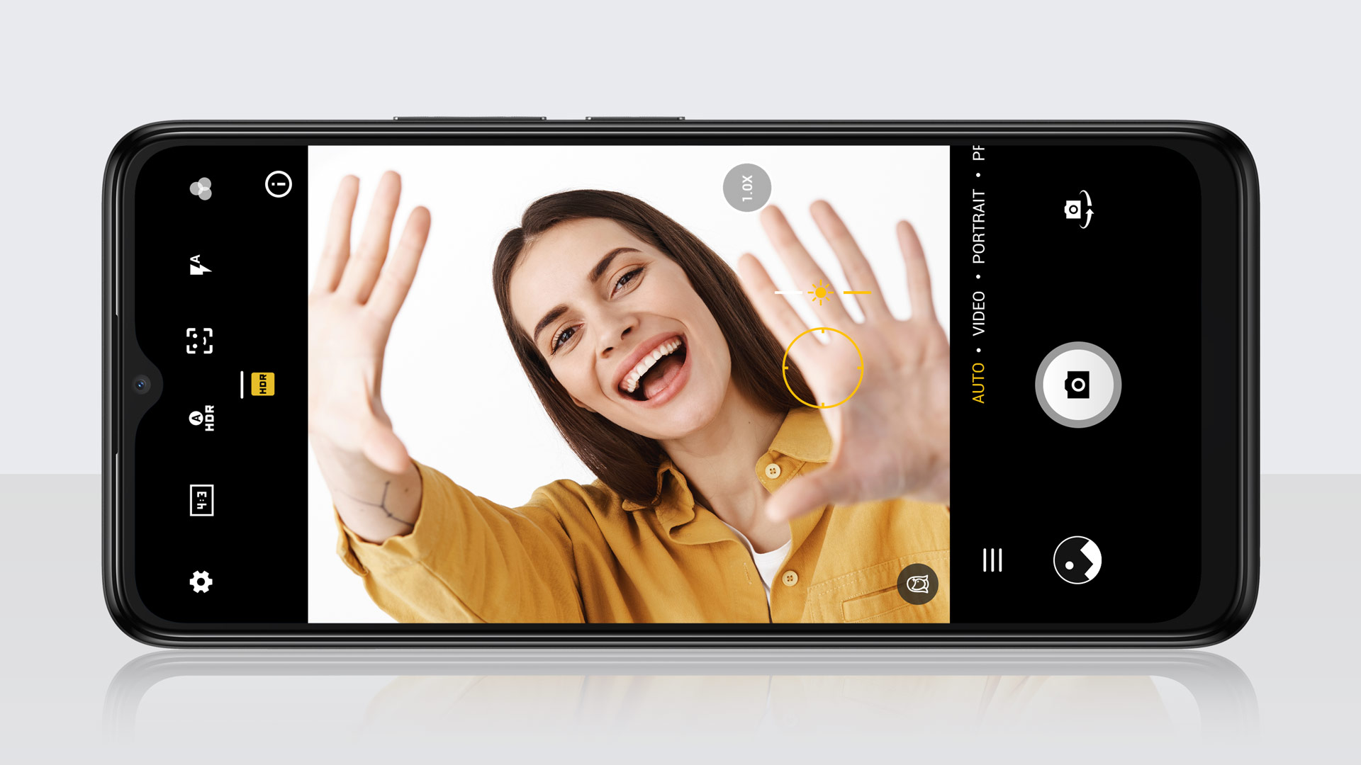 6.6" HD+ NXTVISION Display | TCL 406i